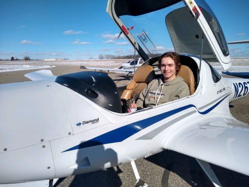 Congratulations to Noah Saunders on his First Solo! - Crosswinds Aviation